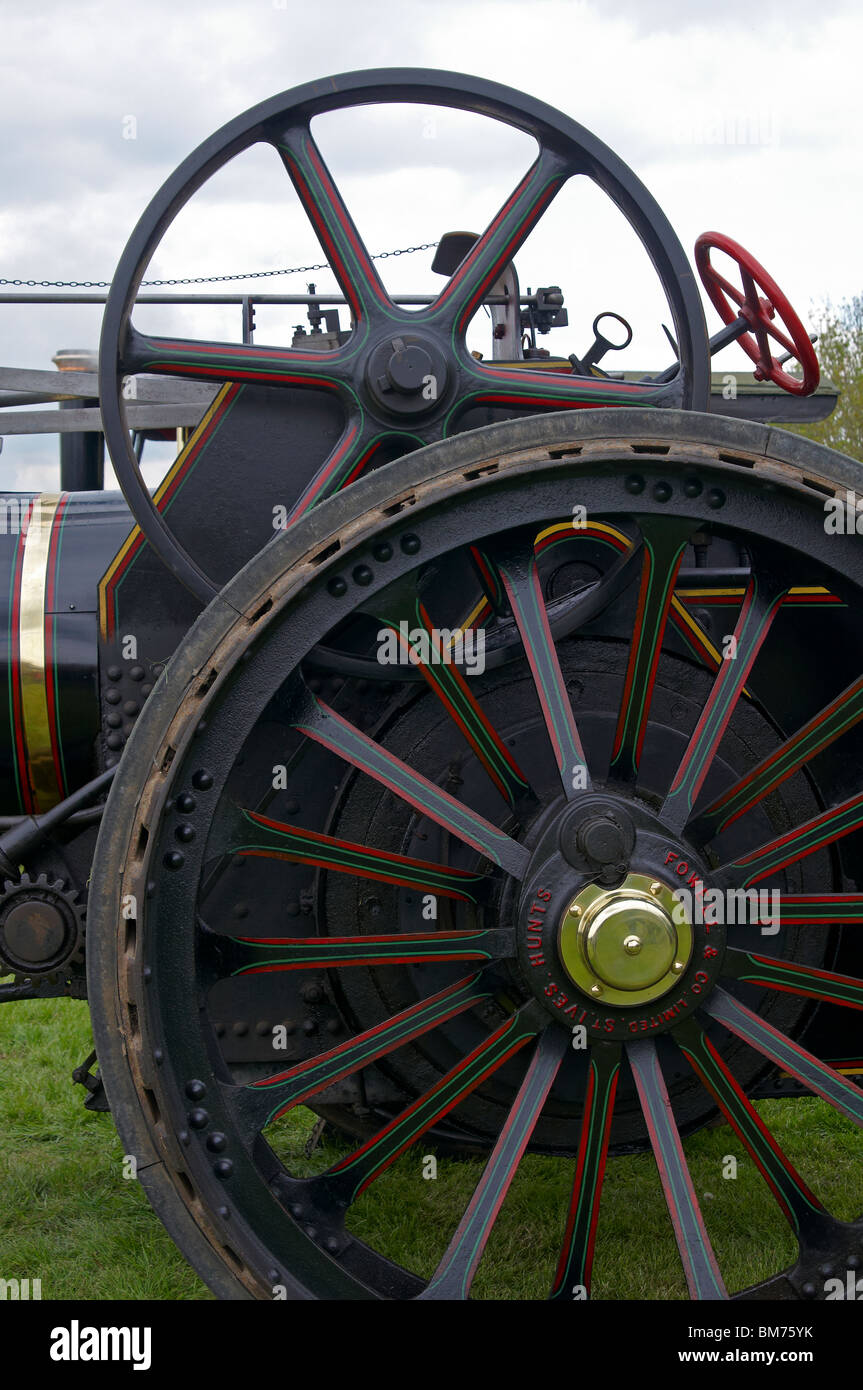Traction wheel hi-res stock photography and images - Alamy