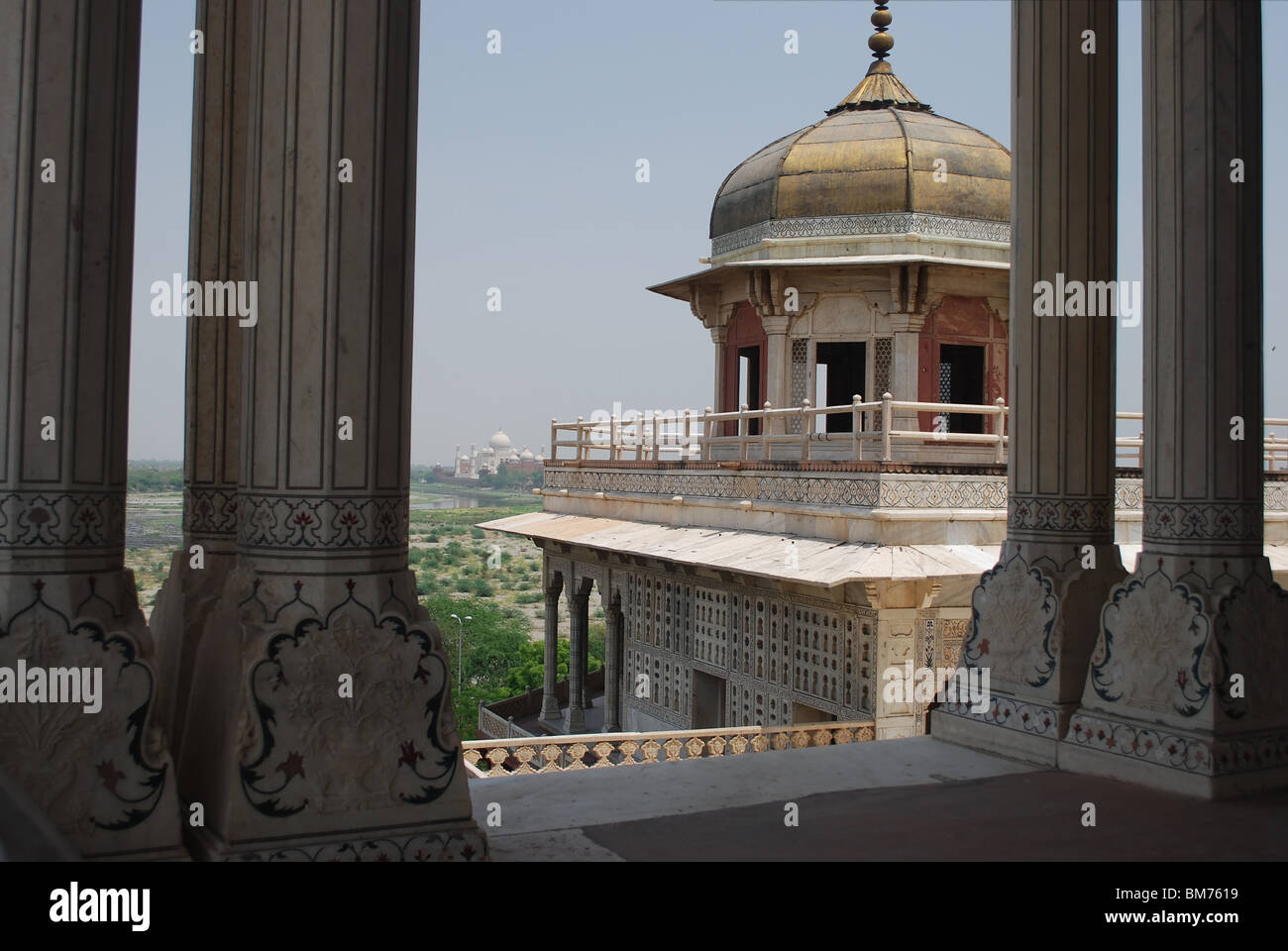 Agra fort view hi-res stock photography and images - Alamy