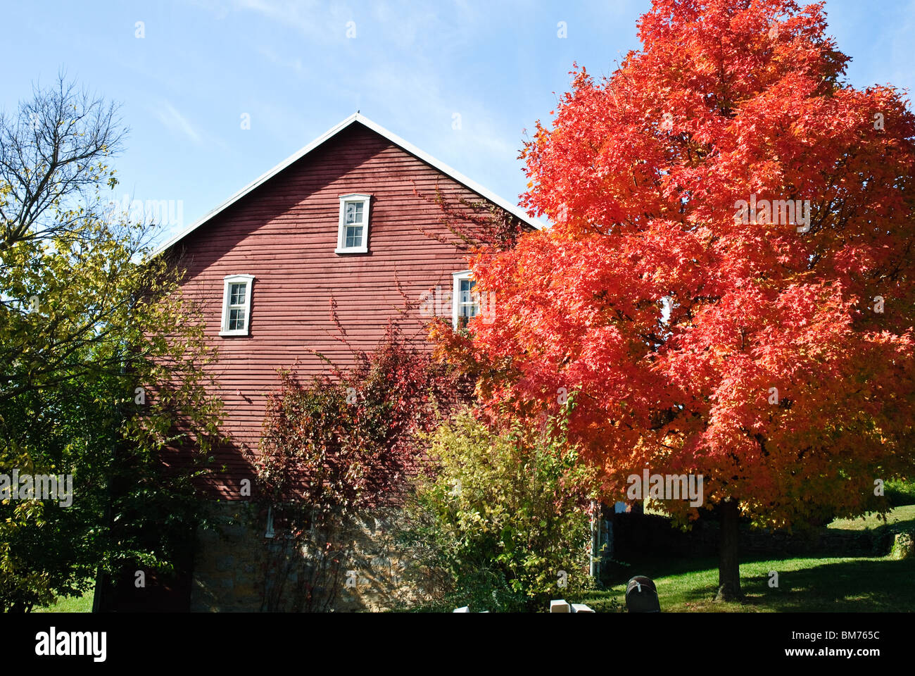 Red Barn & Fall Colors, Outside Winchester, Frederick County, Virginia ...
