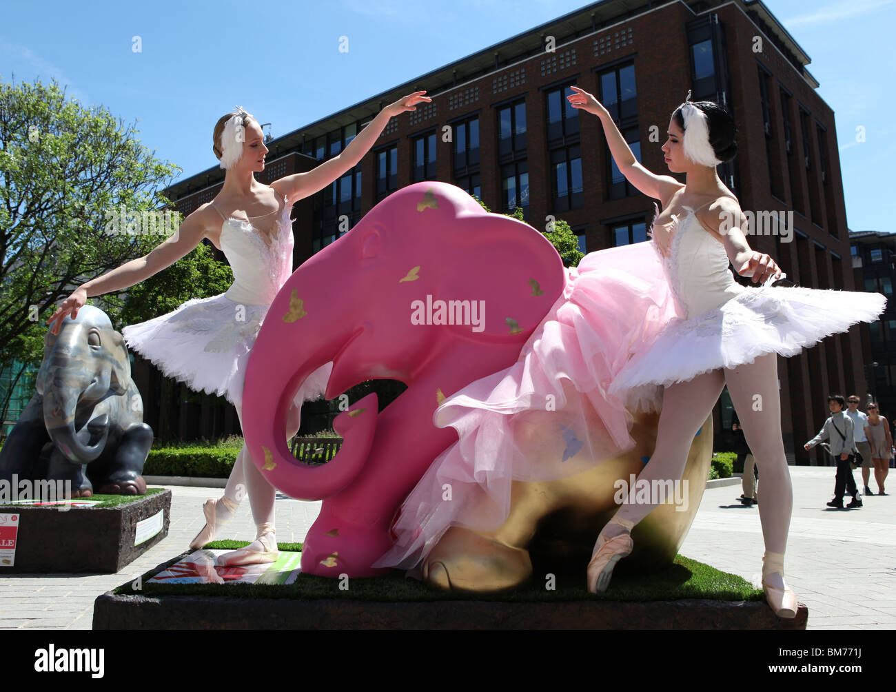 From the english national ballet hi-res stock photography and images ...