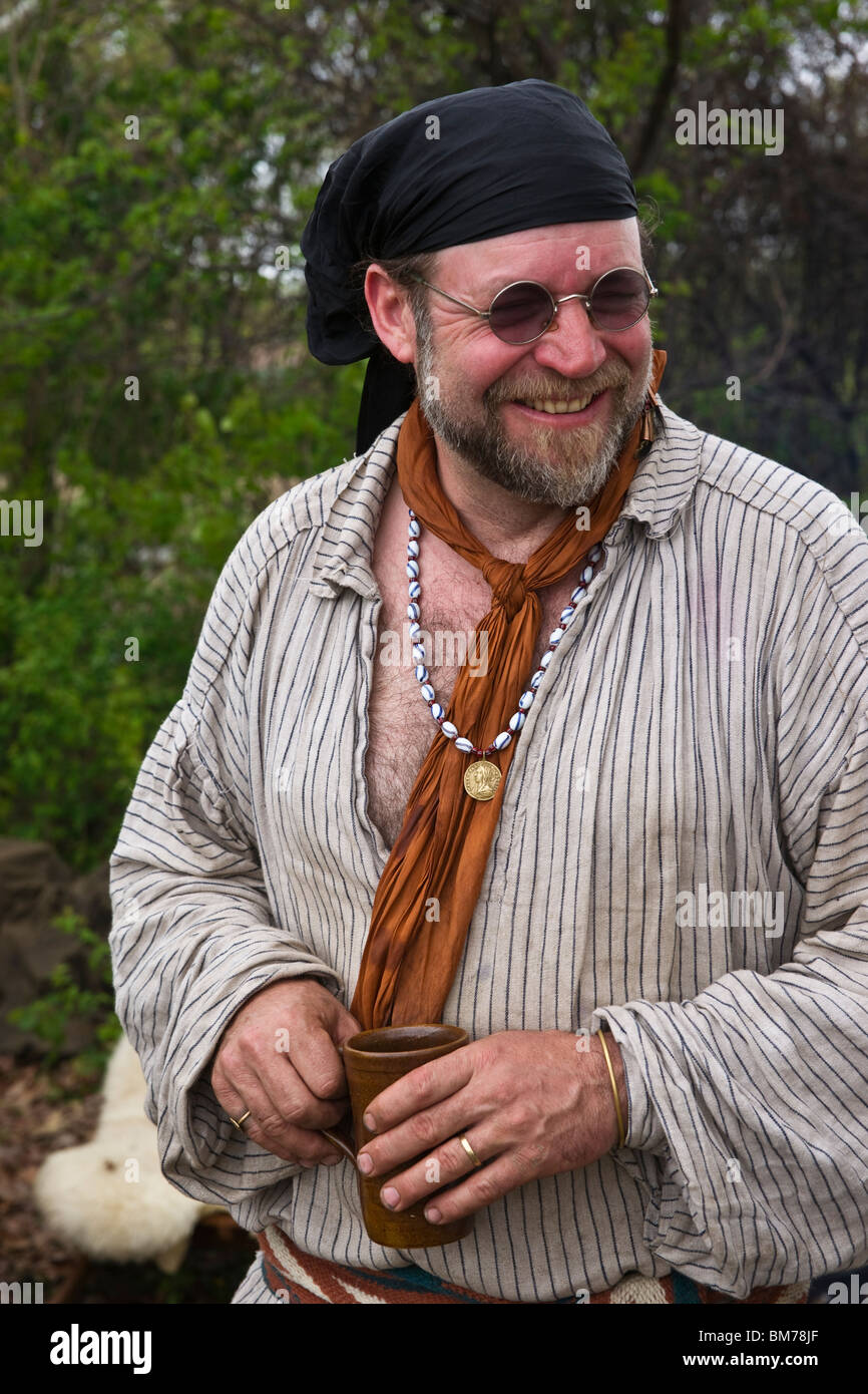 Dutch costume man hi-res stock photography and images - Alamy