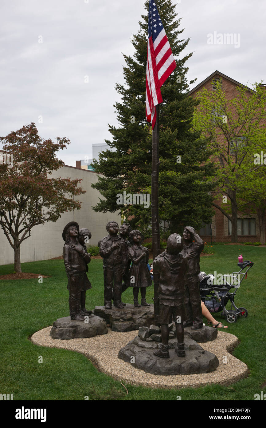 Pledge of Allegiance sculpture showing a group of kids pledging ...