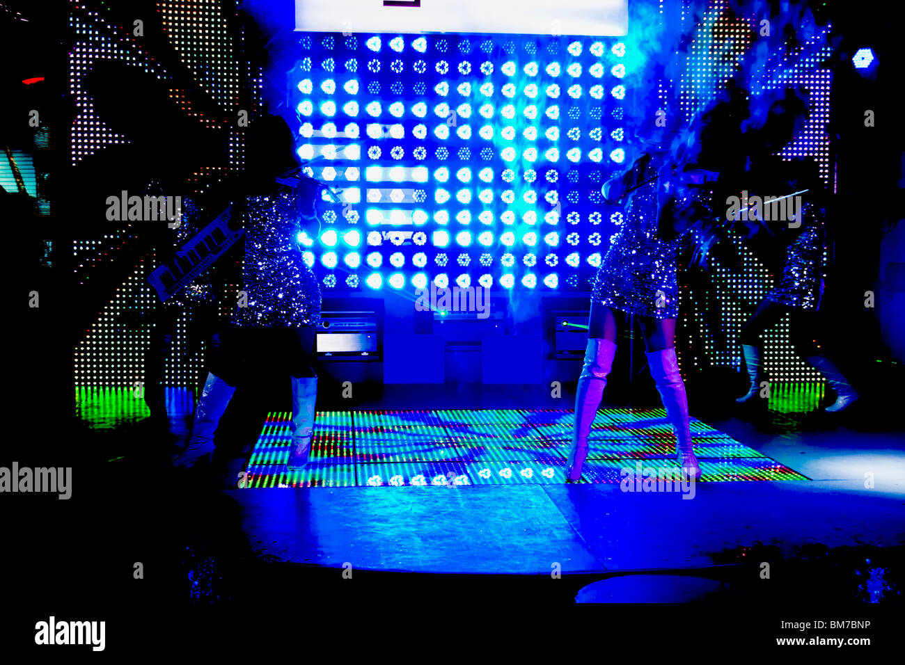 Stage dance hi-res stock photography and images - Alamy