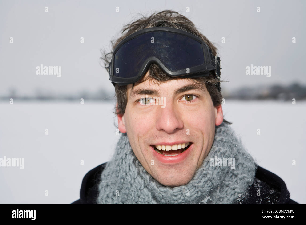 A man outdoors in winter, head and shoulders, portrait Stock Photo - Alamy
