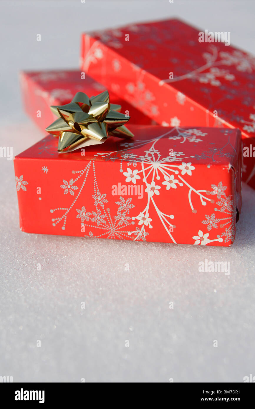 Culture presents hi-res stock photography and images - Alamy