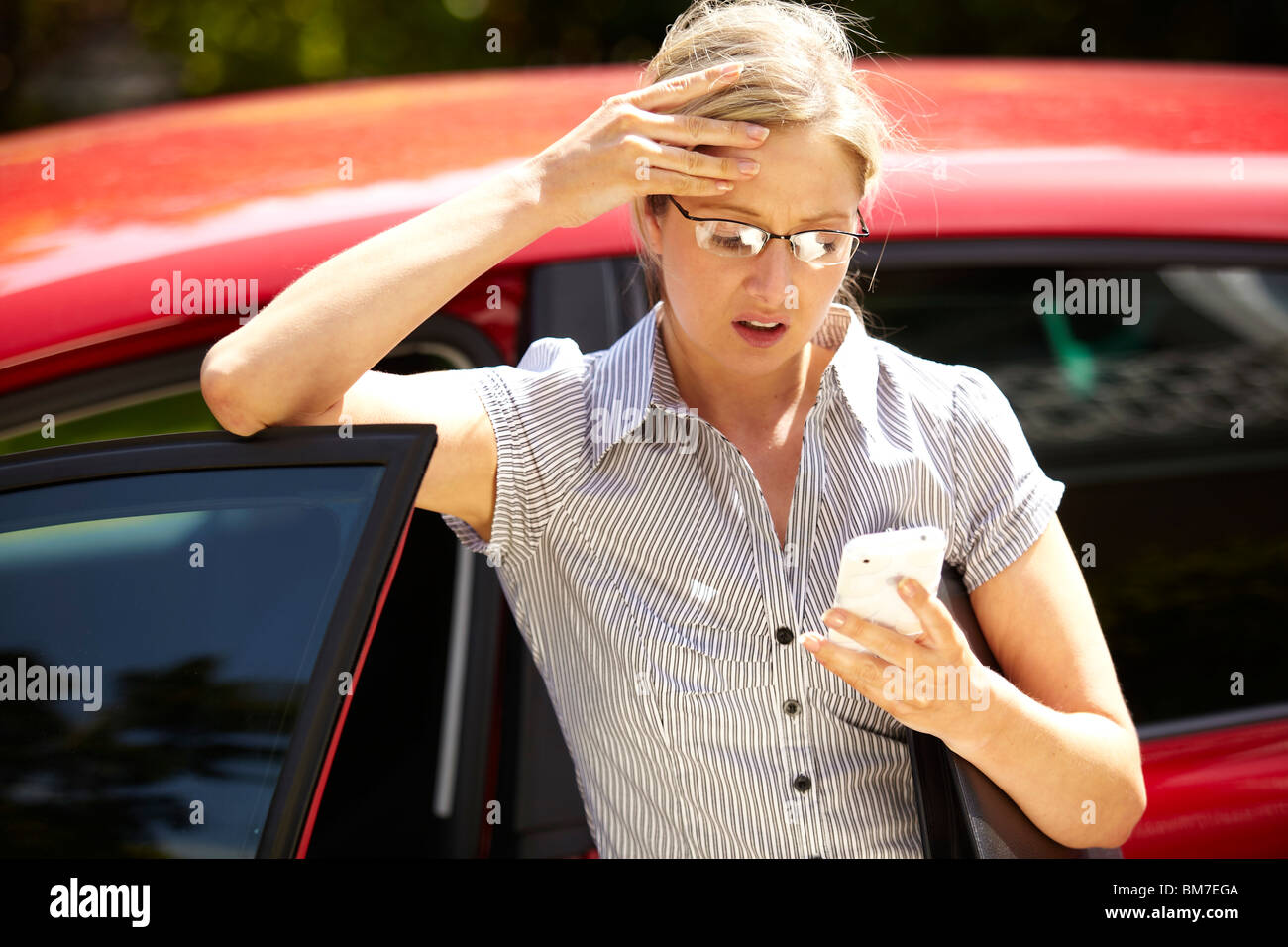 Woman sales rep door hi-res stock photography and images - Alamy