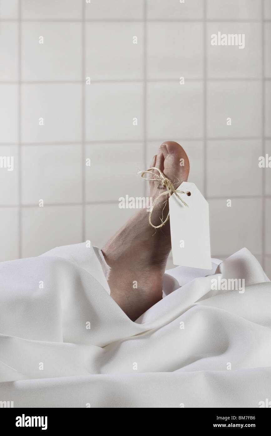 Human body dead dead human body hi-res stock photography and images - Alamy