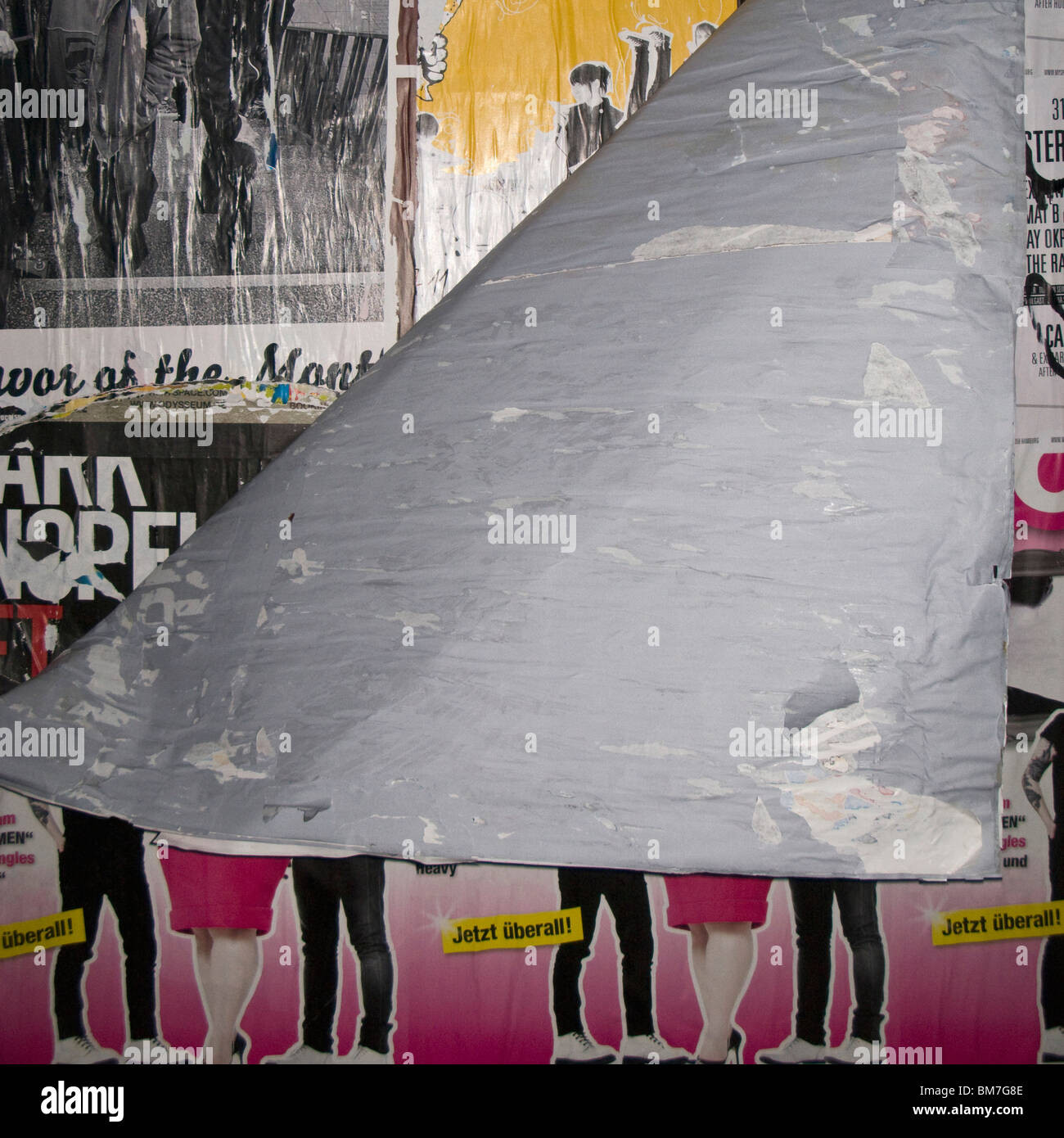 Peeling posters hi-res stock photography and images - Alamy