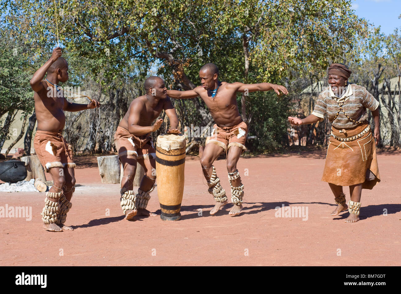 Traditional dancers botswana hi-res stock photography and images - Alamy