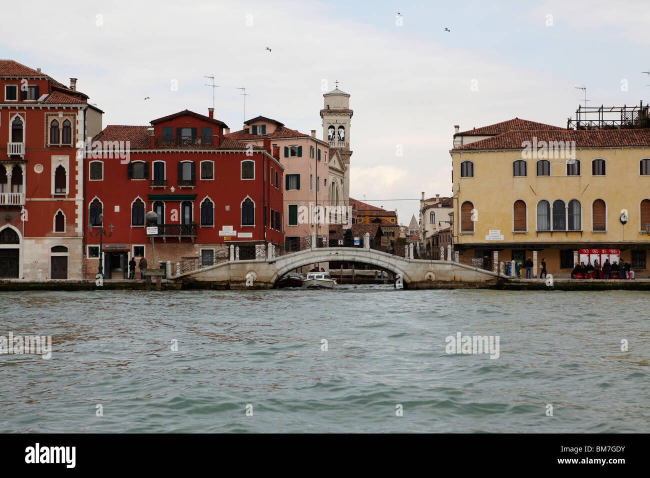 Approach to venice hi-res stock photography and images - Alamy