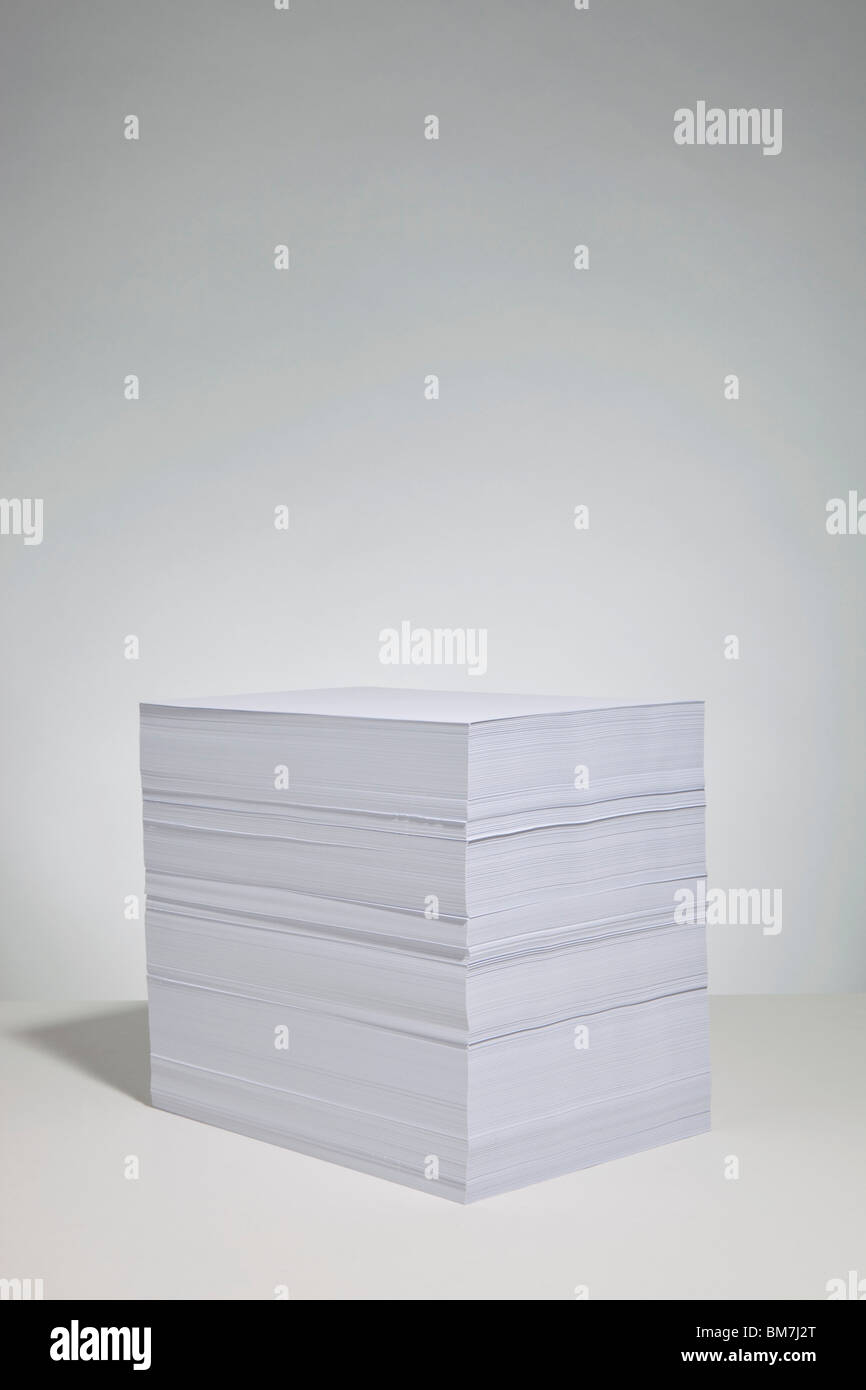A stack of white paper Stock Photo - Alamy