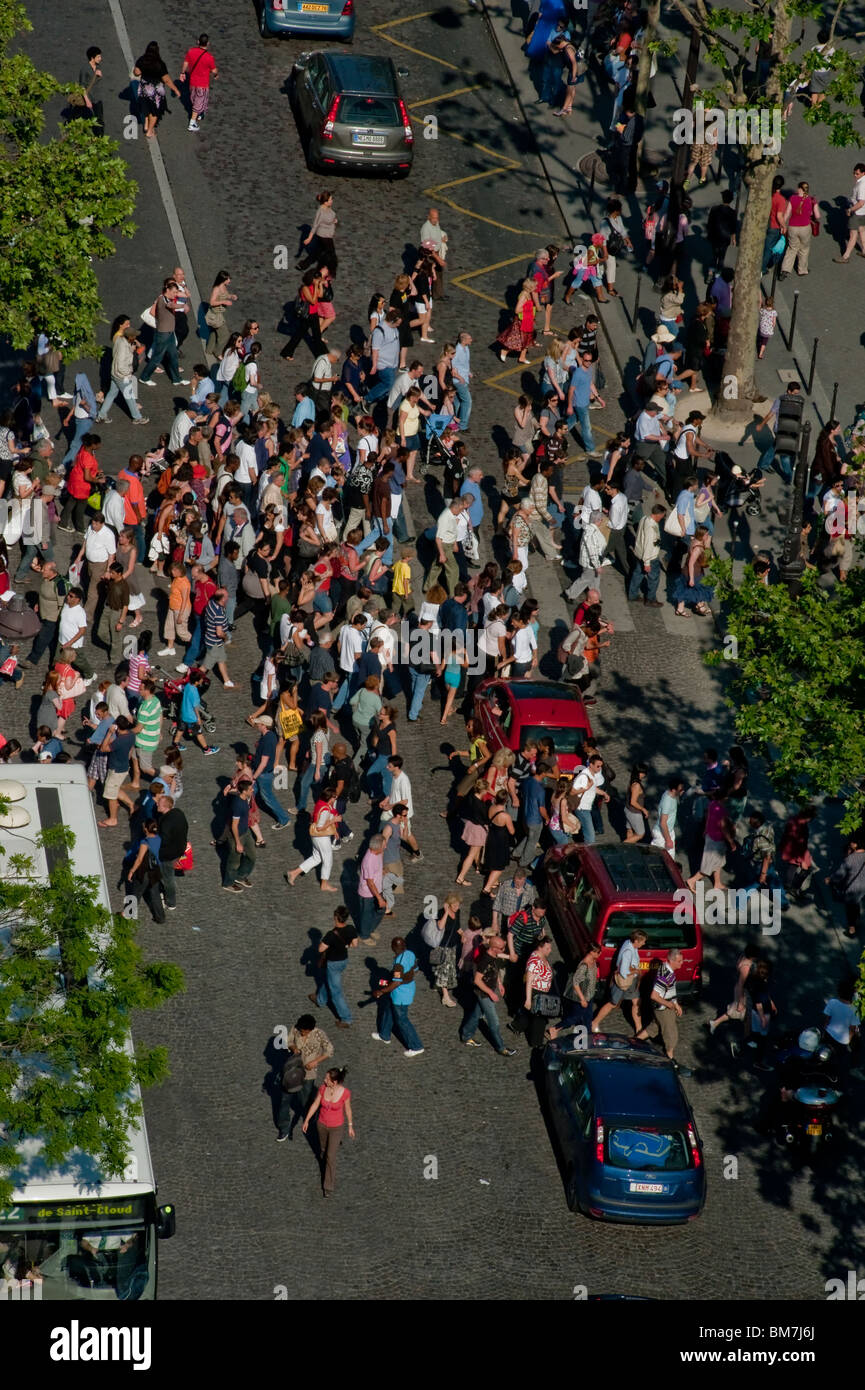 Crowd Scene from above, Overview, from (Arc de Tri-omphe), aerial ...