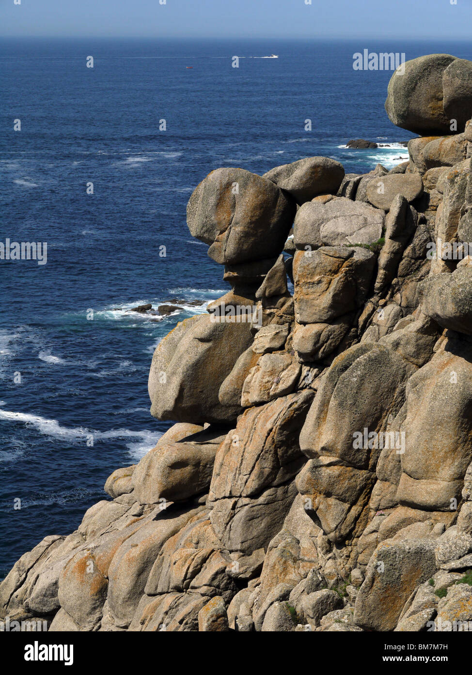 Lands end cornwall coast clifftop hi-res stock photography and images ...