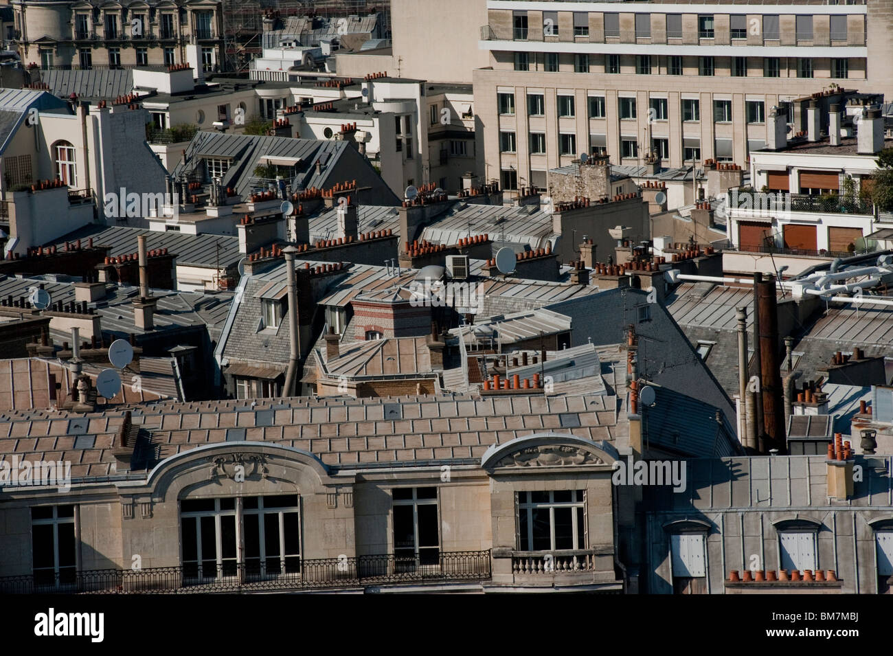 Overview, from (Arc de Tri-omphe), aerial, Scenic, High Angle, Parisian ...