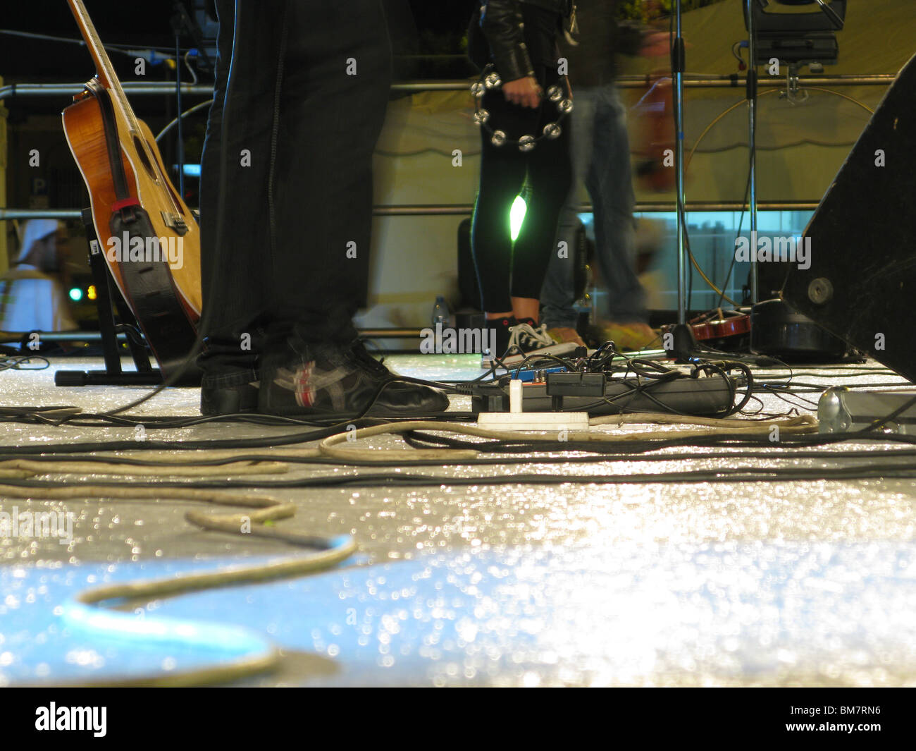 Stage amp marshall hi-res stock photography and images - Alamy