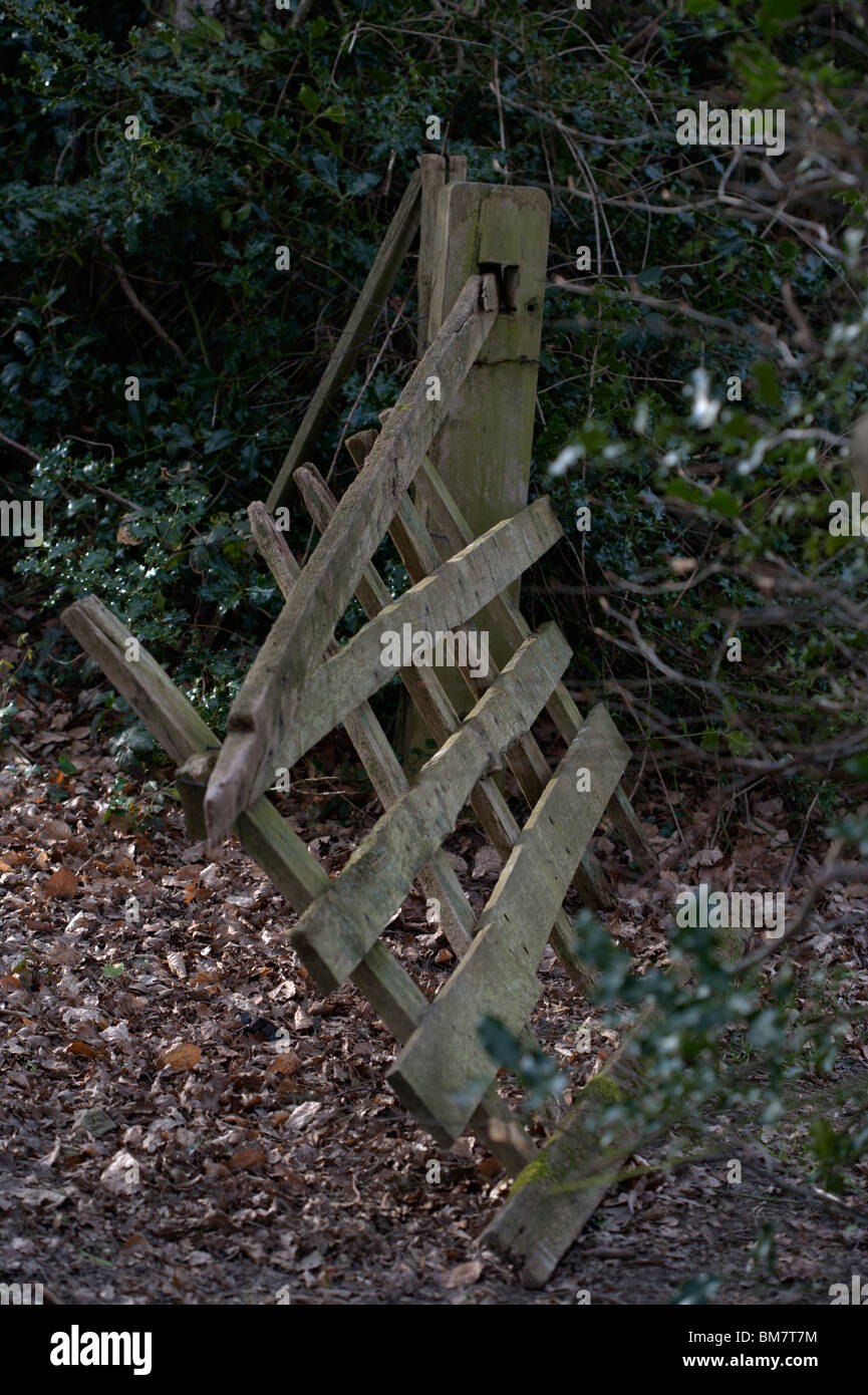 Broken gate hi-res stock photography and images - Alamy