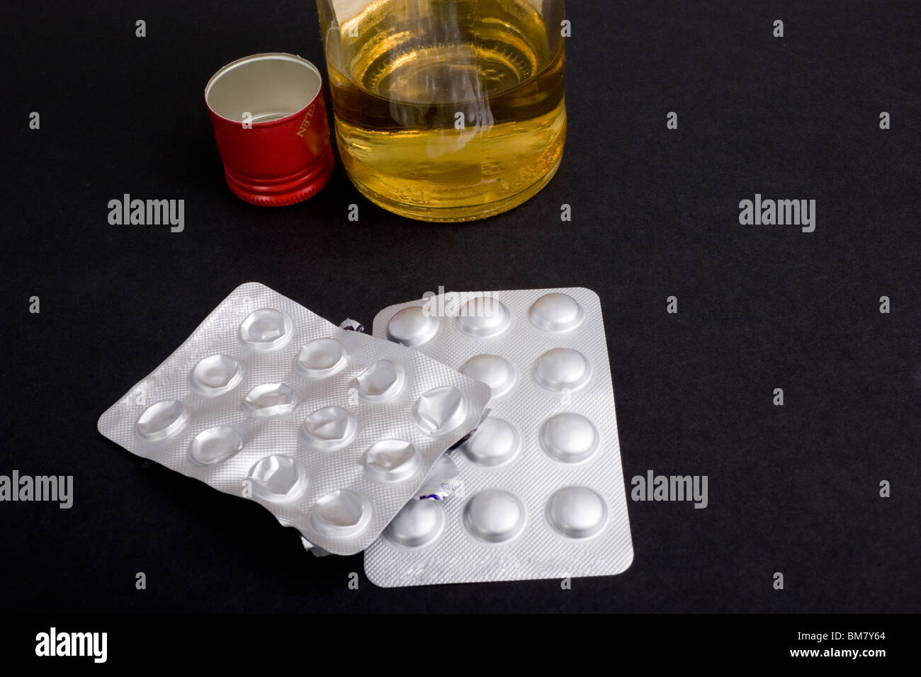 Whiskey tablets hi-res stock photography and images - Alamy