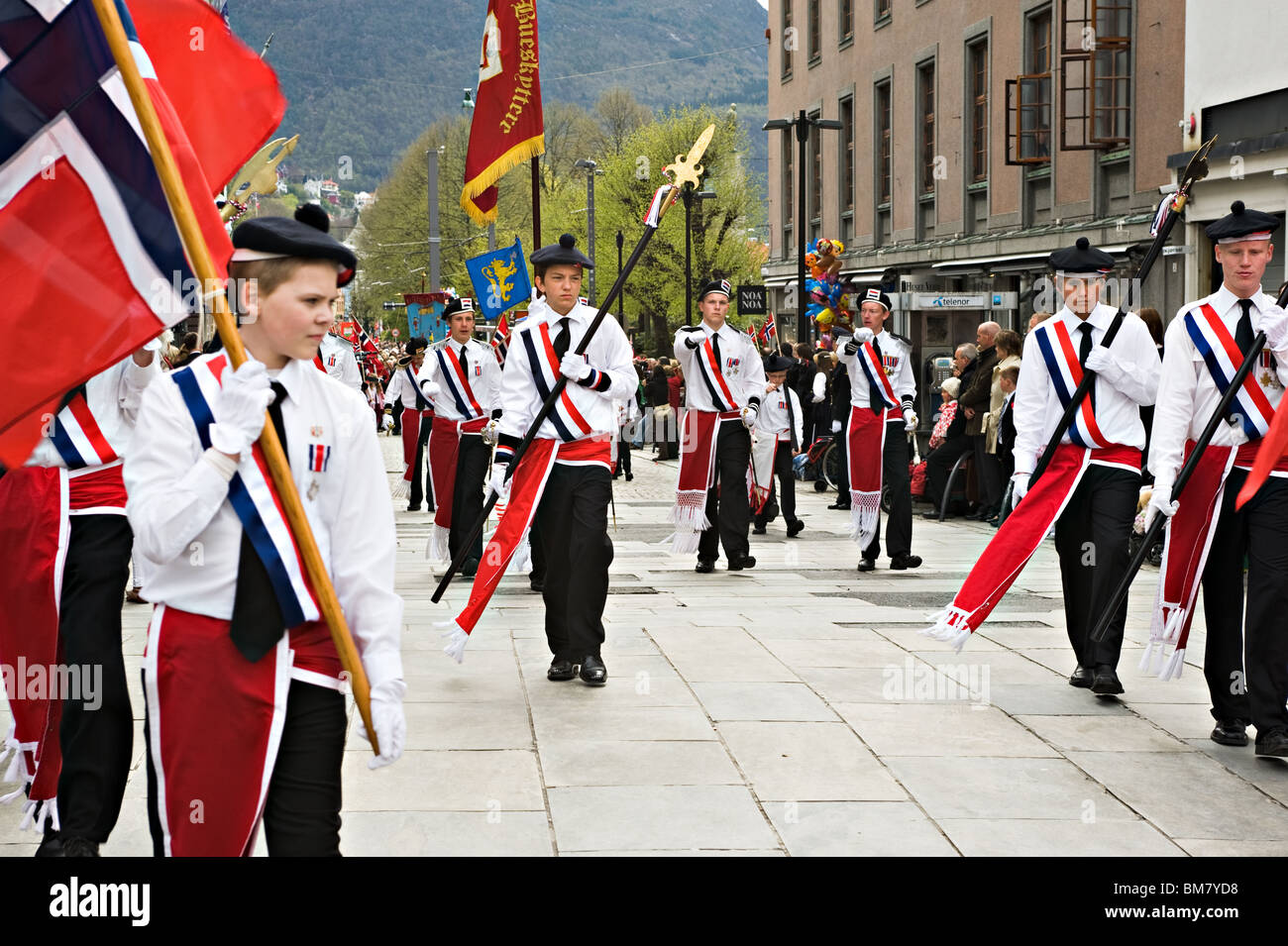 Local Clubs Bands Groups Families Schools March Through Bergen City ...