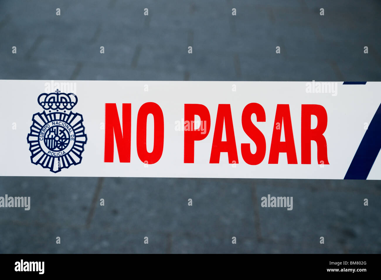 "No pasar" sign Stock Photo - Alamy