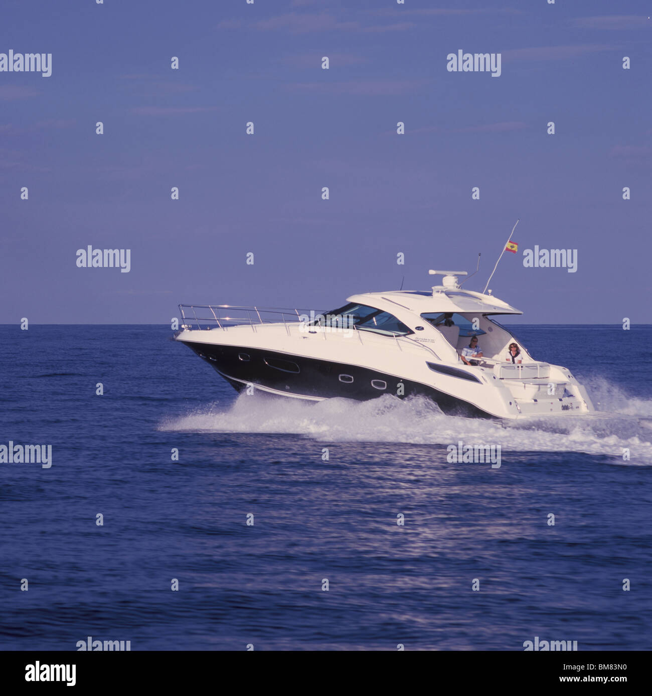 Sea Ray Sundancer 470 motor yacht cruising off South East Mallorca ...