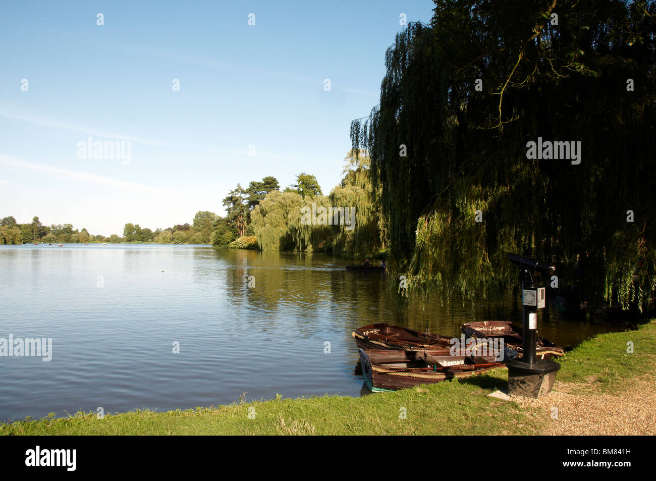 Row boats hi-res stock photography and images - Alamy