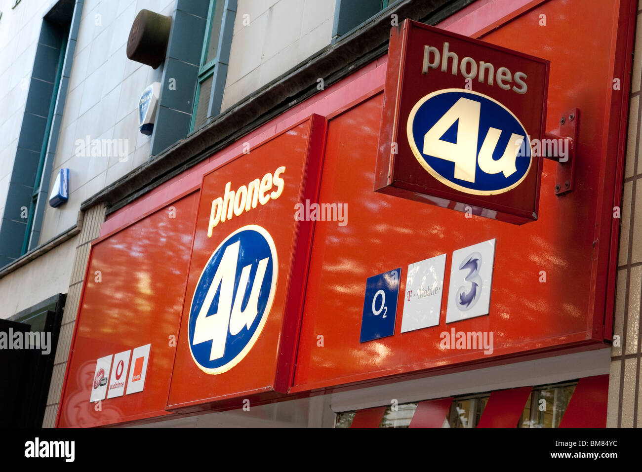 Uk street phones hi-res stock photography and images - Alamy