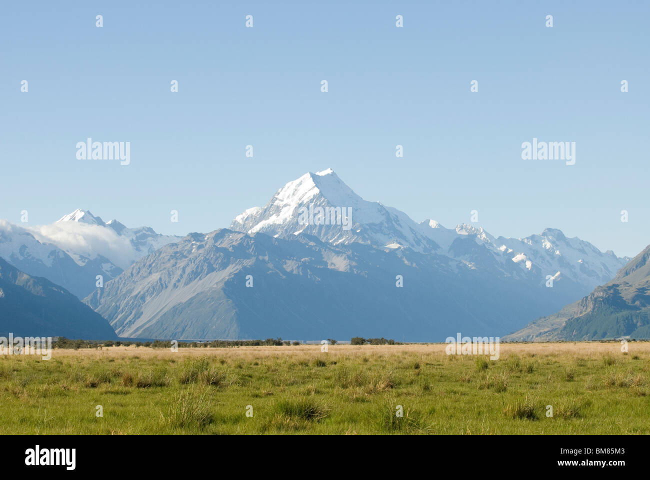 Mount cook new zealand hi-res stock photography and images - Alamy