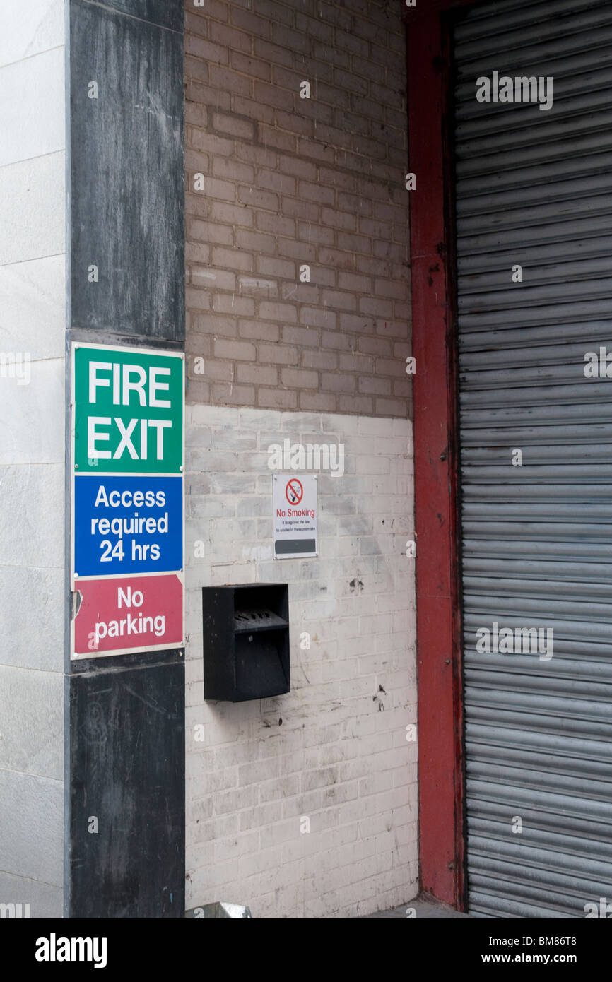 Fire exit sign hi-res stock photography and images - Alamy