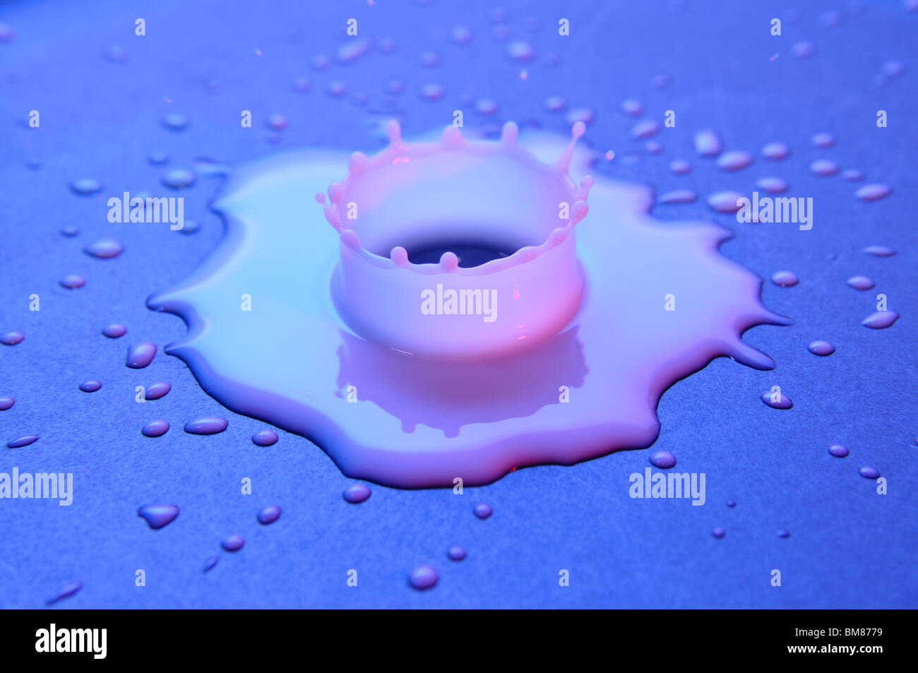 Milk drop hi-res stock photography and images - Alamy