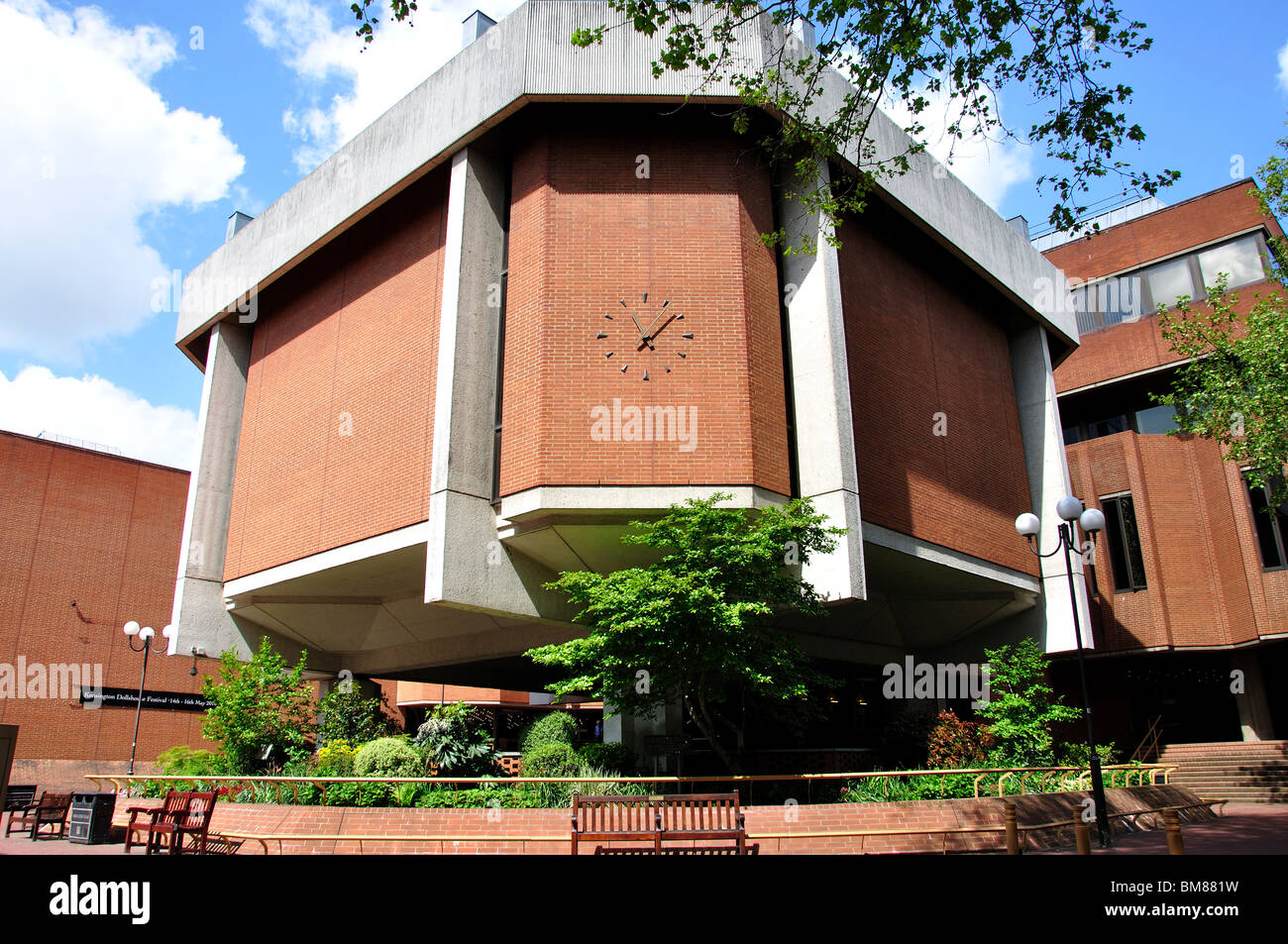 Royal Borough Town Hall, Hornton Street, Kensington, Royal Borough of ...