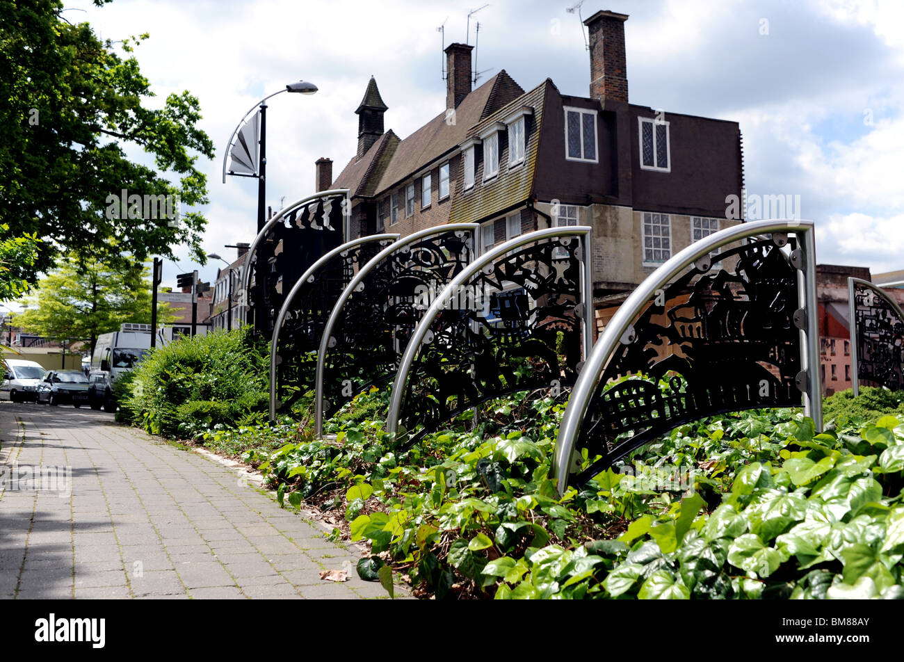 Crawley high street hi-res stock photography and images - Alamy