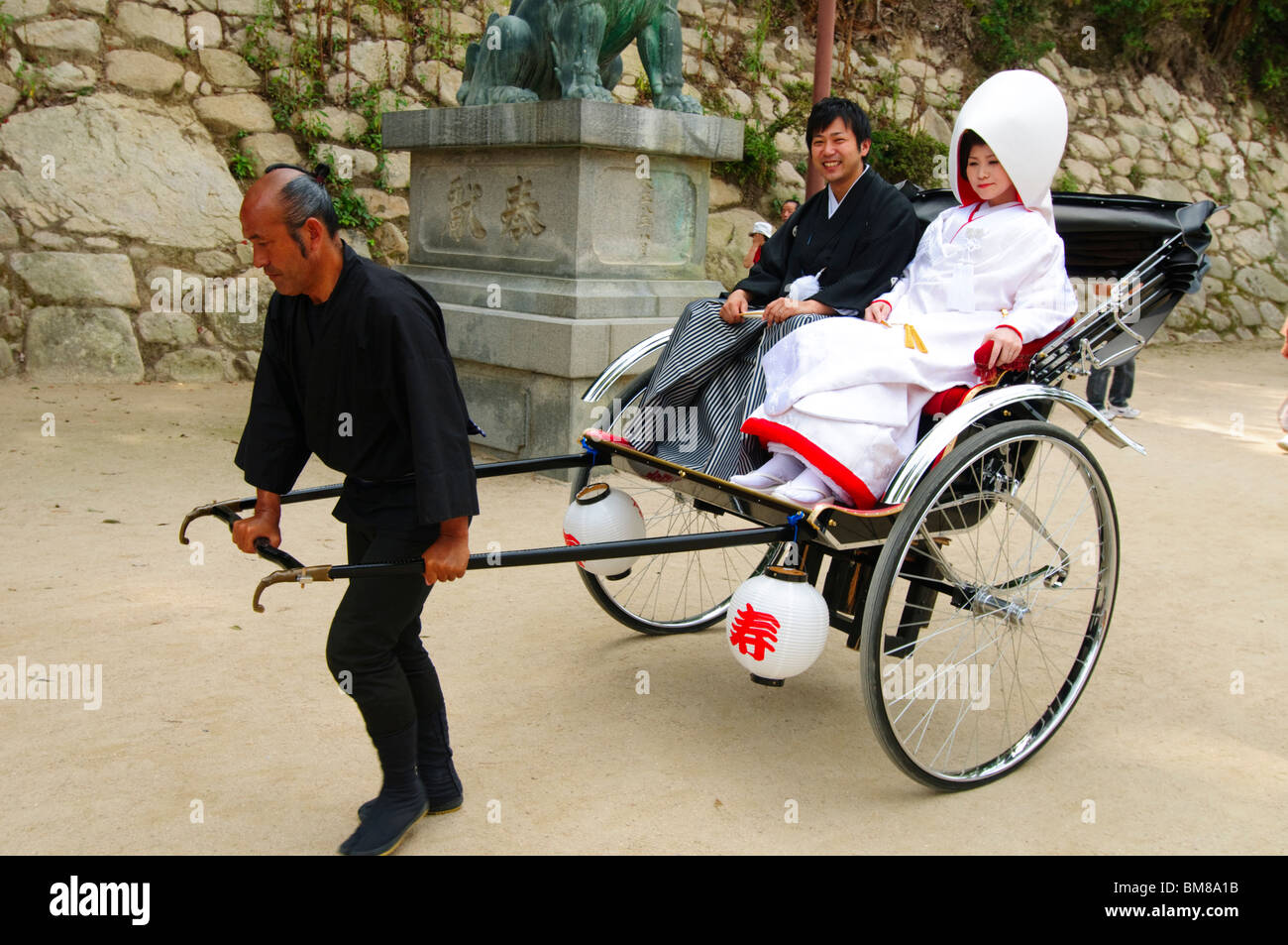 Rickshaw wedding hi-res stock photography and images - Alamy