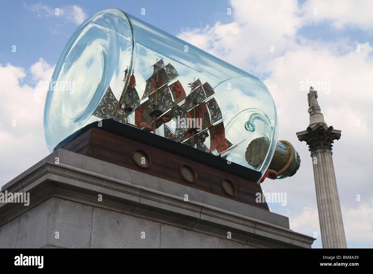 4th plinth trafalgar square hi-res stock photography and images - Alamy