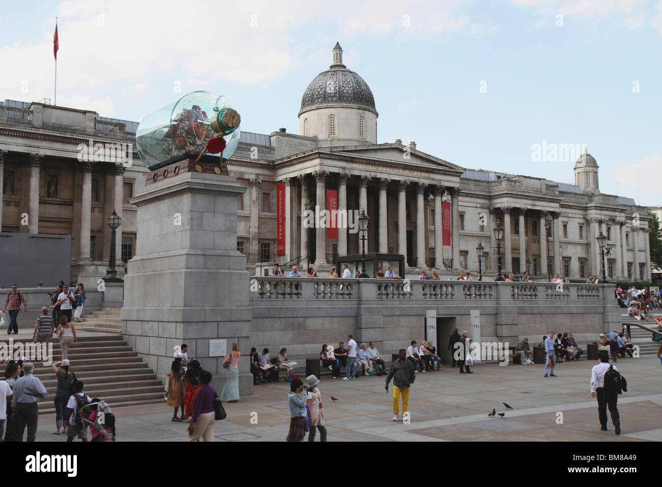 Fourth plinth trafalgar square hi-res stock photography and images - Alamy
