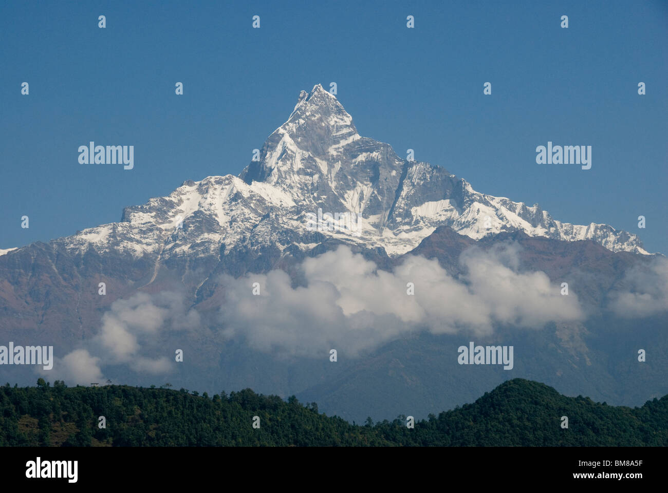 Fish tail mountain hi-res stock photography and images - Alamy