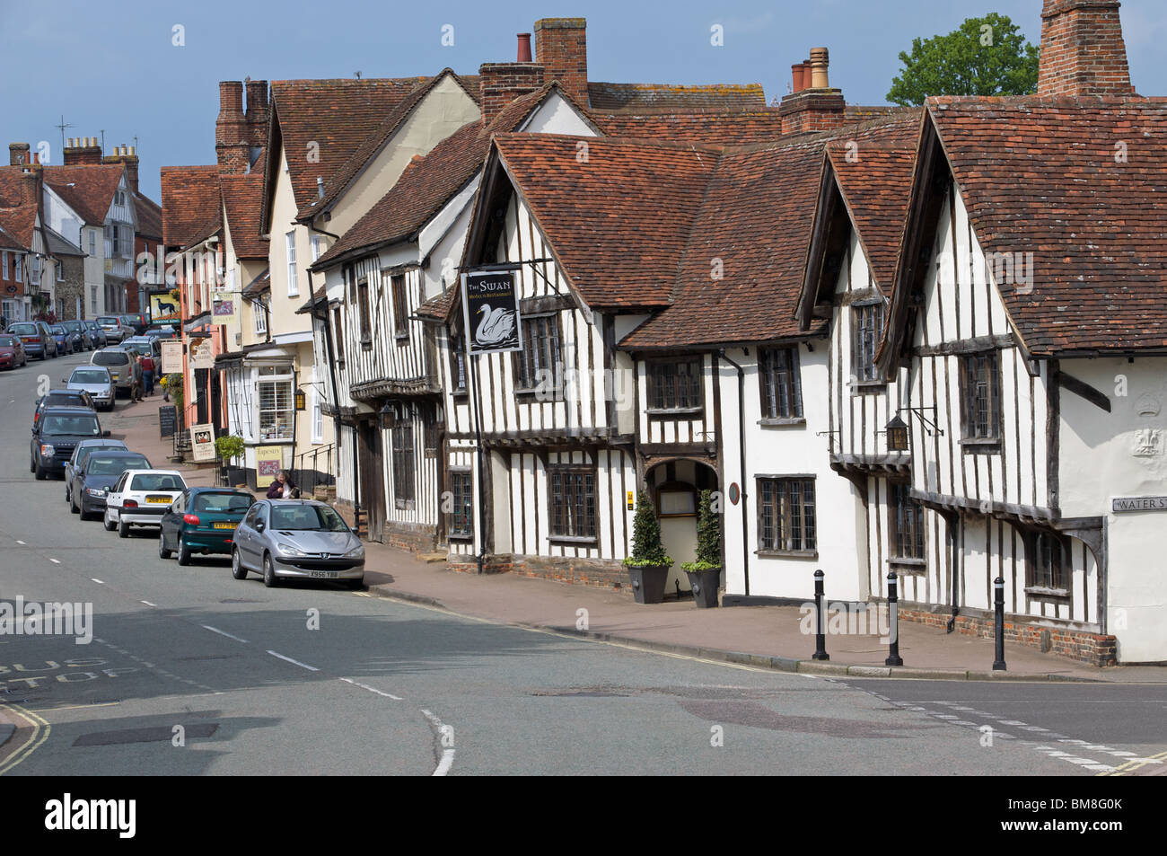 Lavenham high street historic village hi-res stock photography and ...