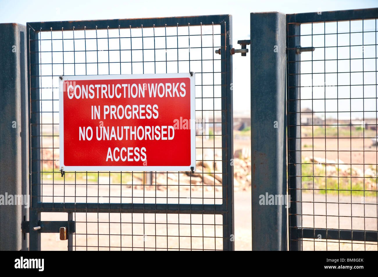 Construction site gate hi-res stock photography and images - Alamy