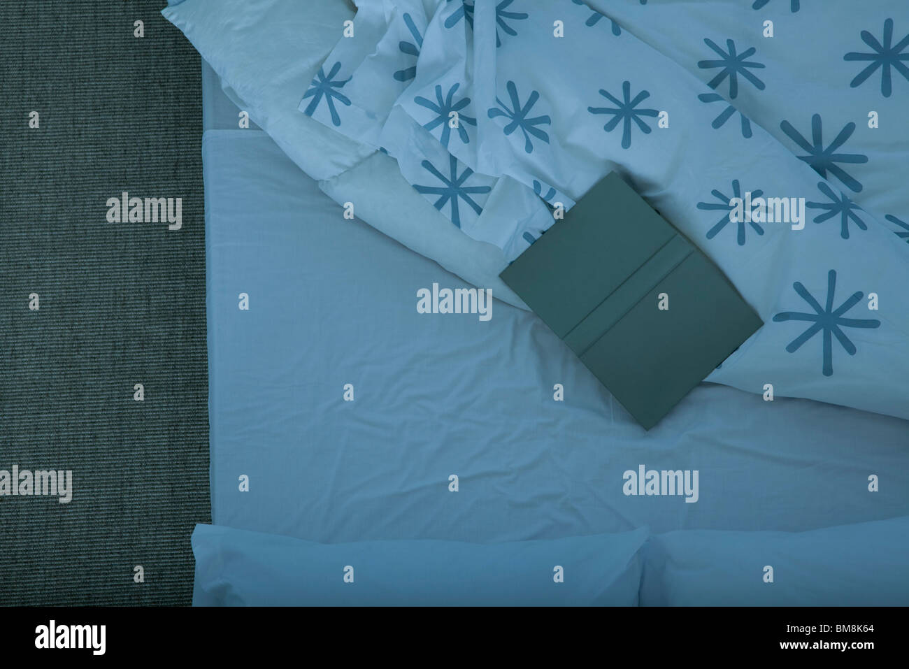 Empty beds night hi-res stock photography and images - Alamy
