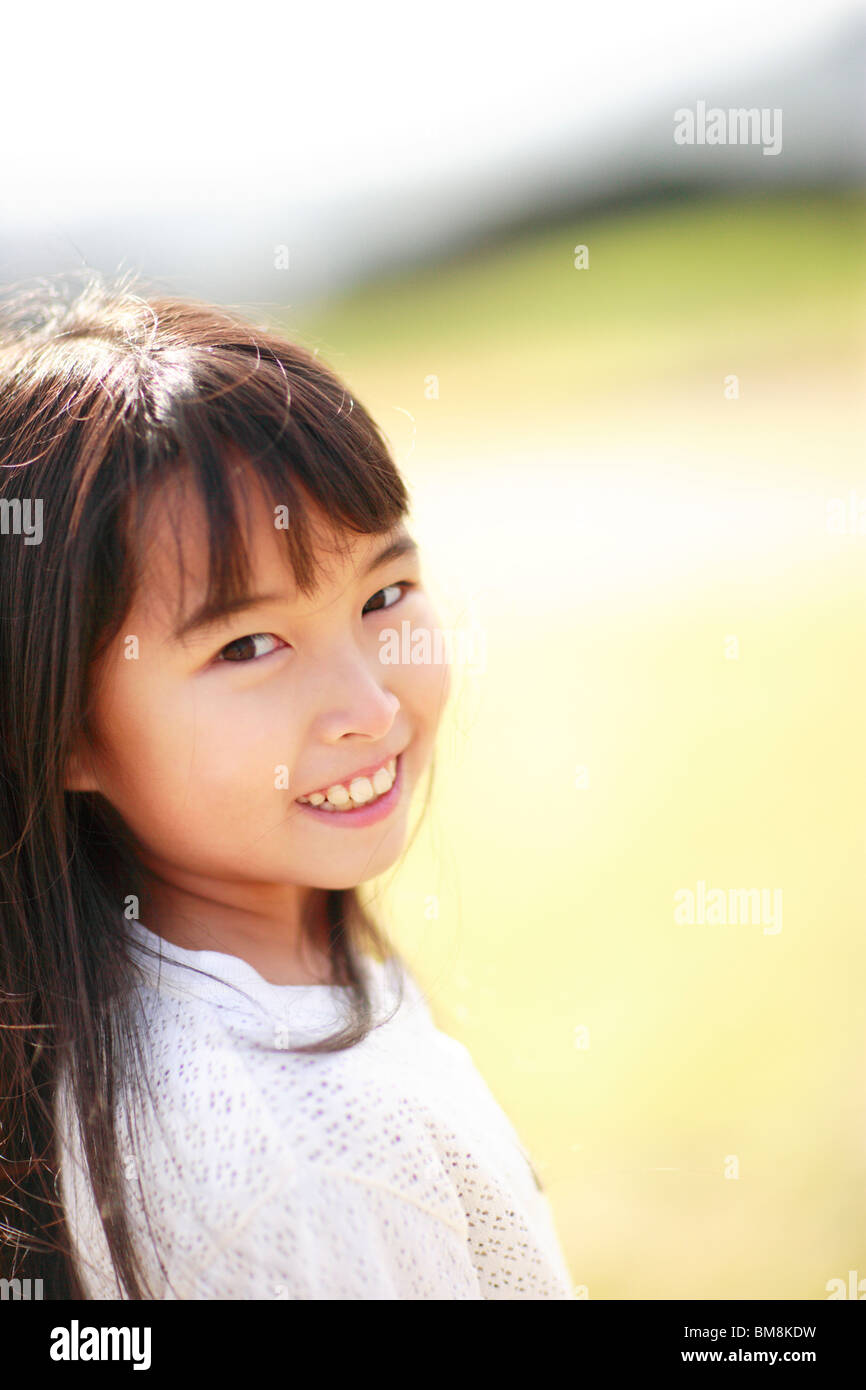 Japanese girl smiling headshot hi-res stock photography and images - Alamy