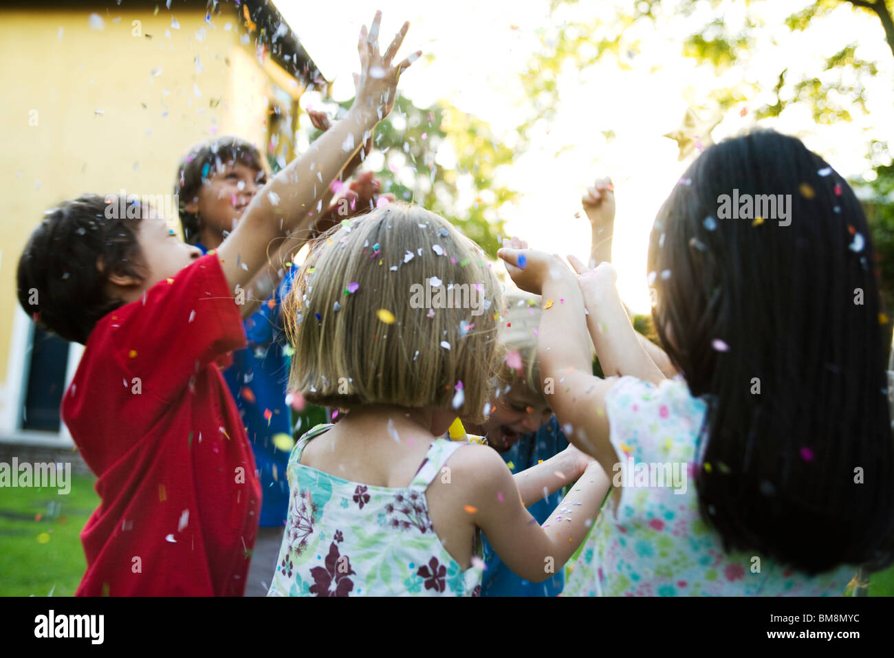 Group girls confettis hi-res stock photography and images - Alamy