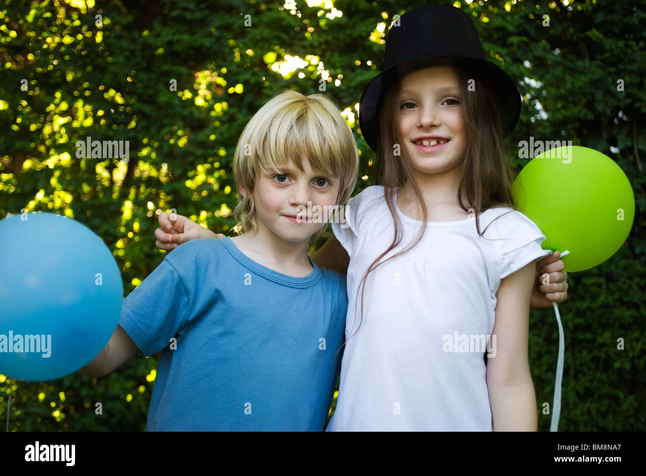 Childhood friends, portrait Stock Photo - Alamy