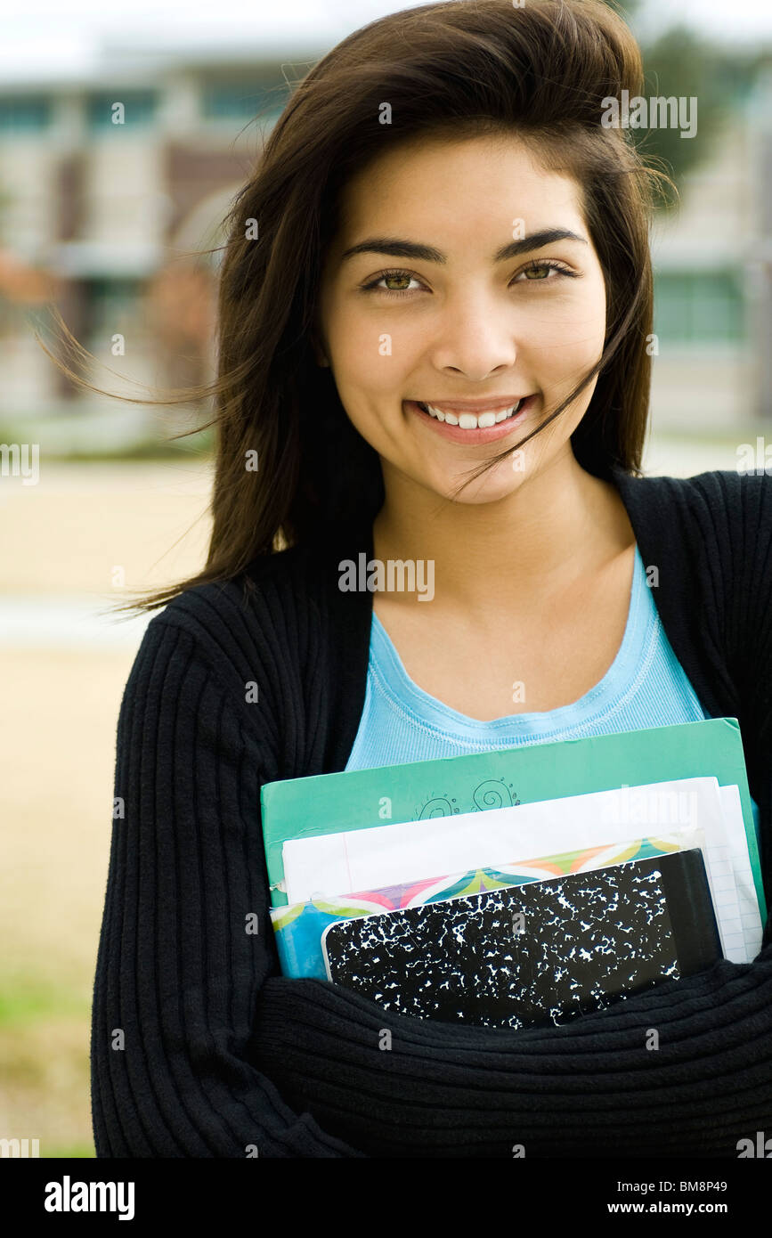 Smiling high school student looking hi-res stock photography and images ...