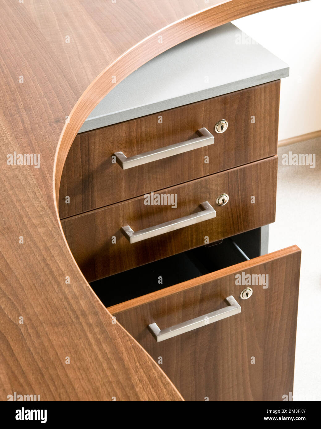 Curved drawer unit hi-res stock photography and images - Alamy
