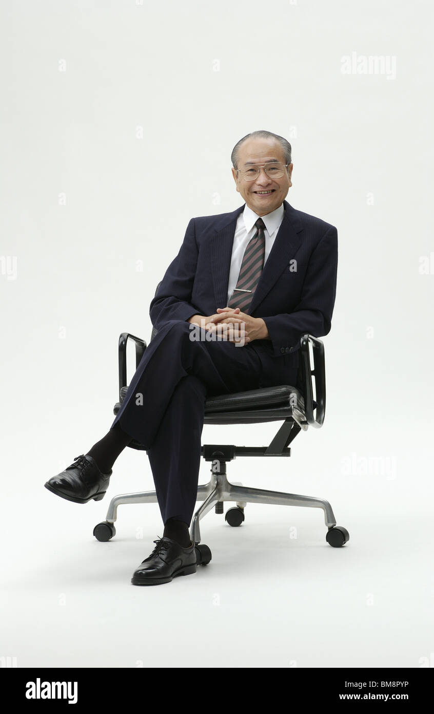 Portrait of Senior Man in Business Suit Stock Photo - Alamy