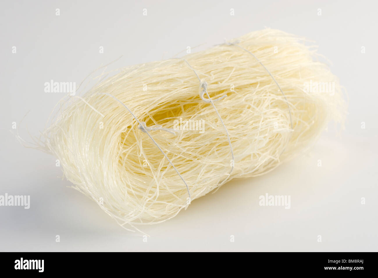 Cellophane noodles hi-res stock photography and images - Alamy