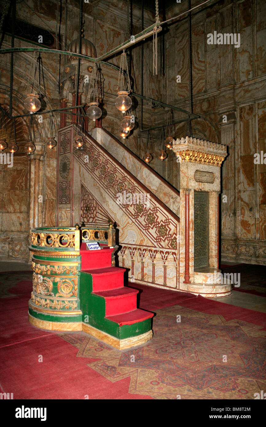 Wooden pulpit and priest hi-res stock photography and images - Alamy