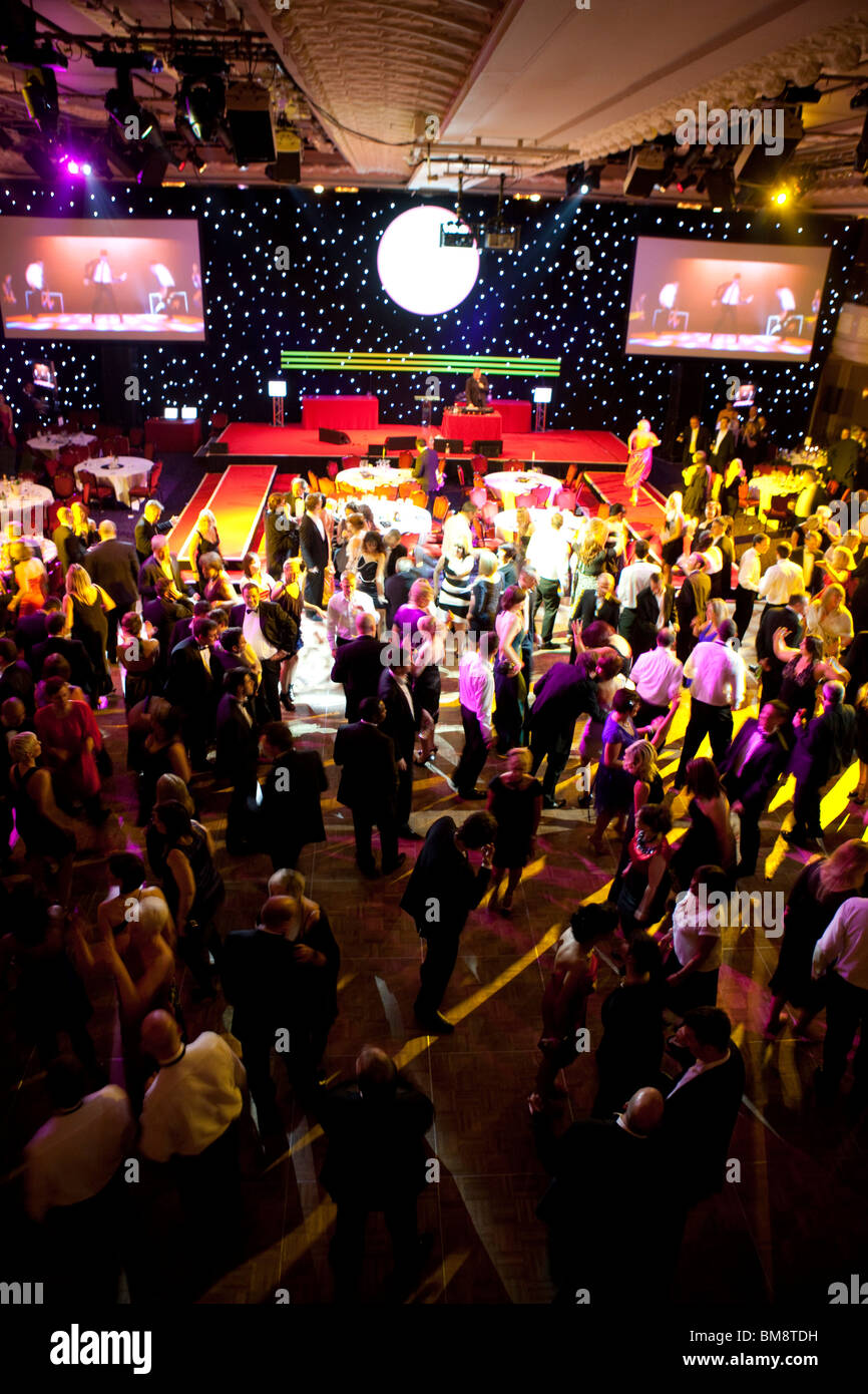 guests dancing at awards ceremony Stock Photo - Alamy