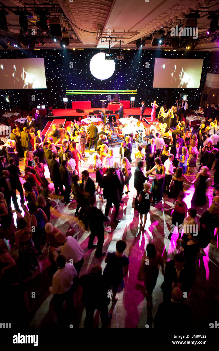 guests dancing at awards ceremony Stock Photo - Alamy