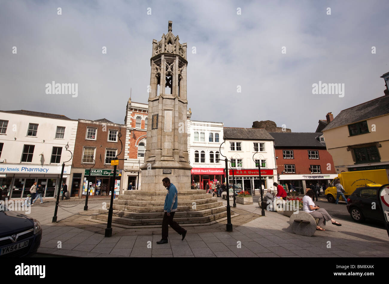 Launceston town square cornwall hi-res stock photography and images - Alamy