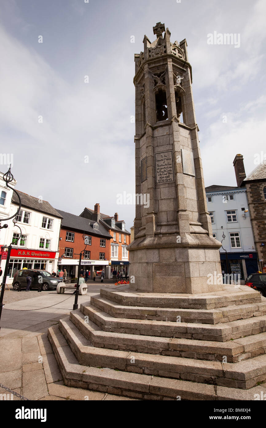 UK, Cornwall, Launceston, Market Square, War Memorial Stock Photo - Alamy